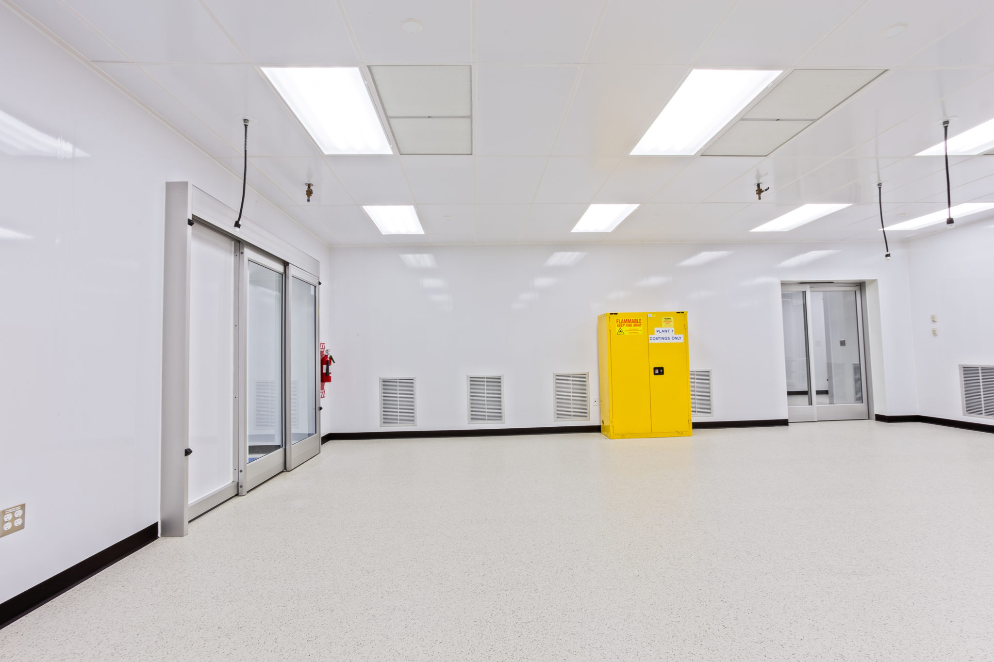 Modular Cleanrooms - Clean Rooms West, Inc.